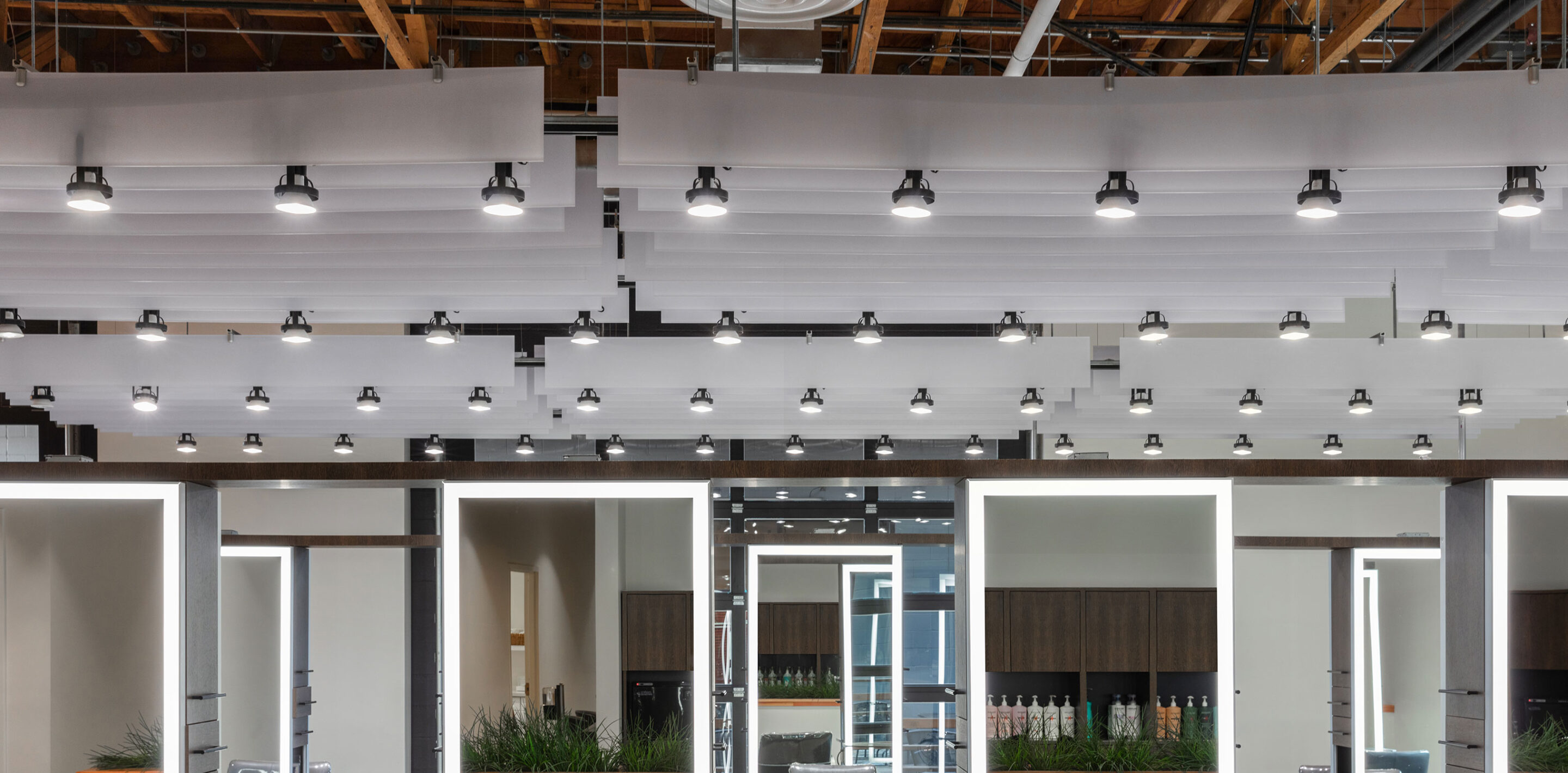 Lumicor's Fin Ceiling: Elegant & Versatile Design